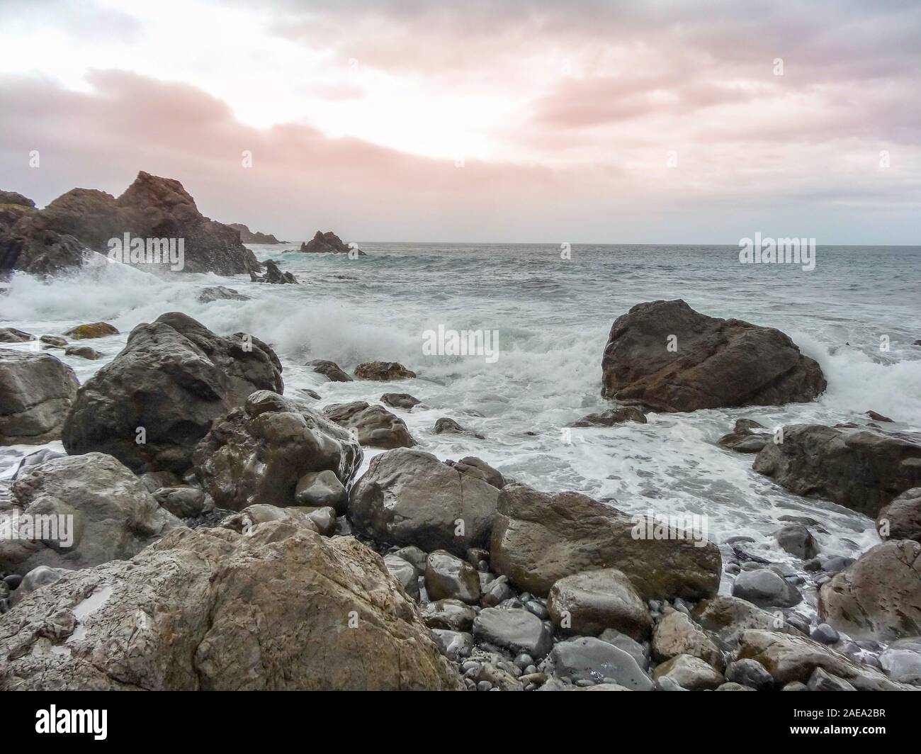Rugged rocky coastline hi-res stock photography and images - Alamy