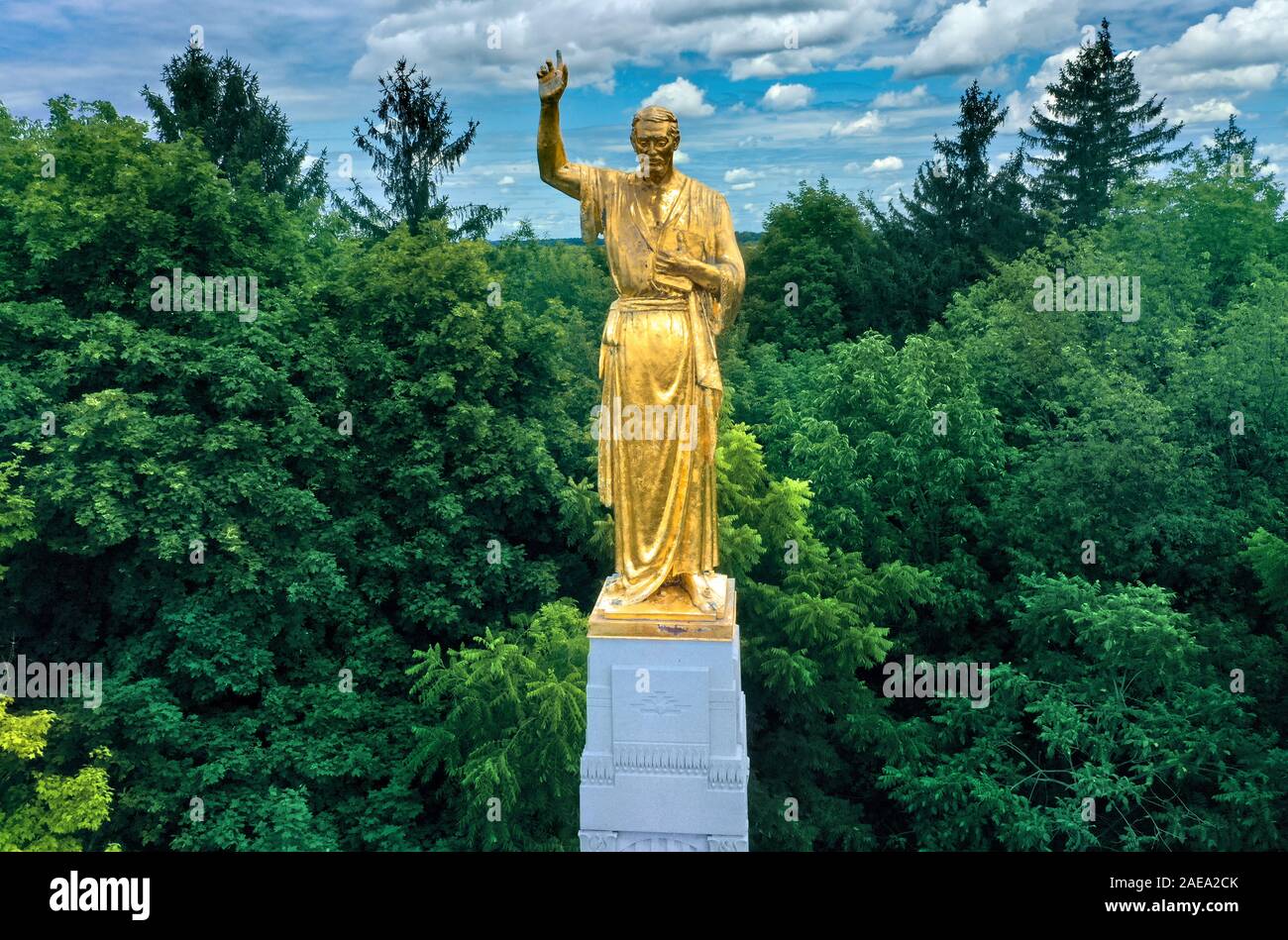 Angel Moroni monument Hill Cumorah New York. The Church of Jesus Christ ...
