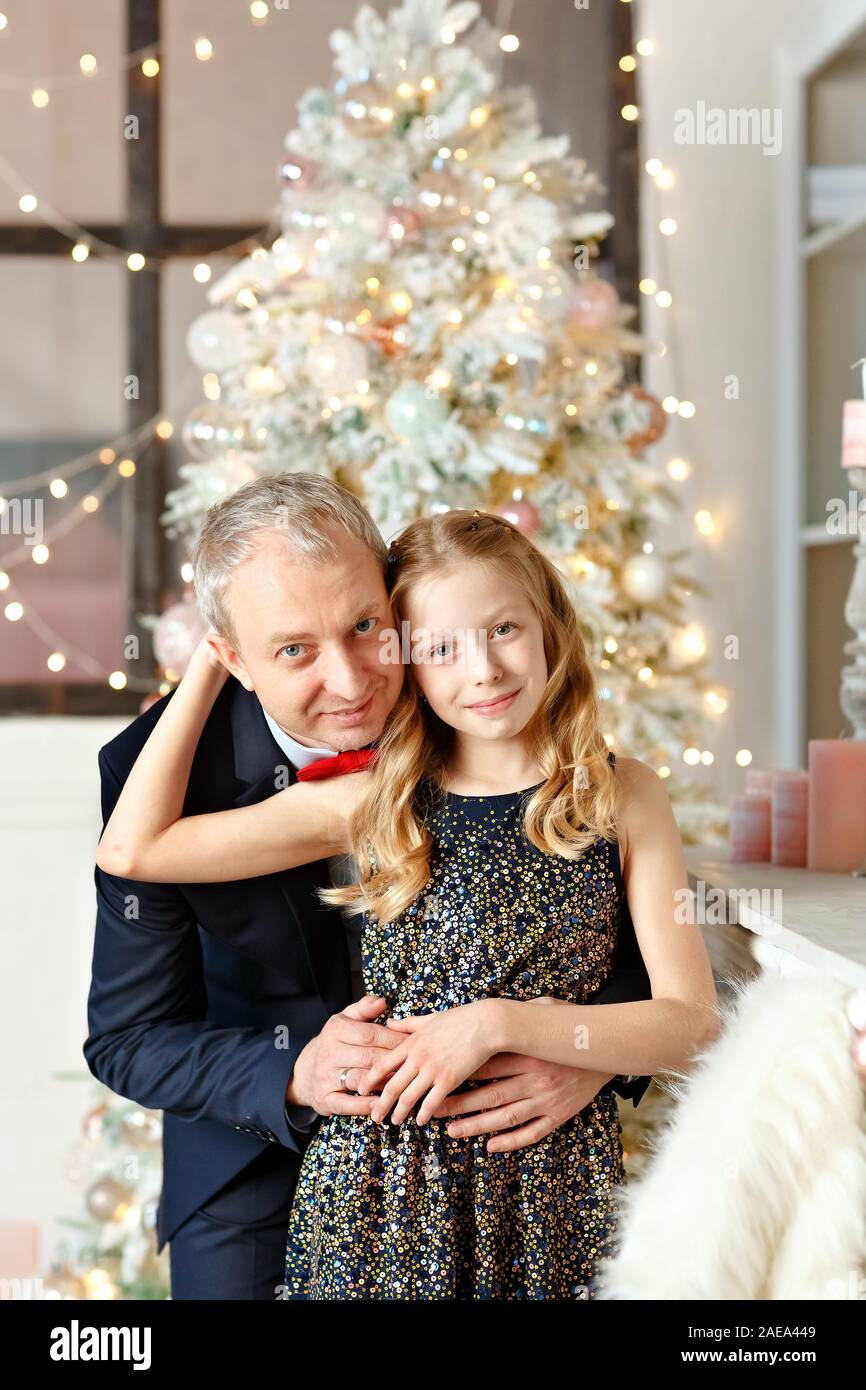 Teenage daughter with dad happy hi-res stock photography and images - Alamy