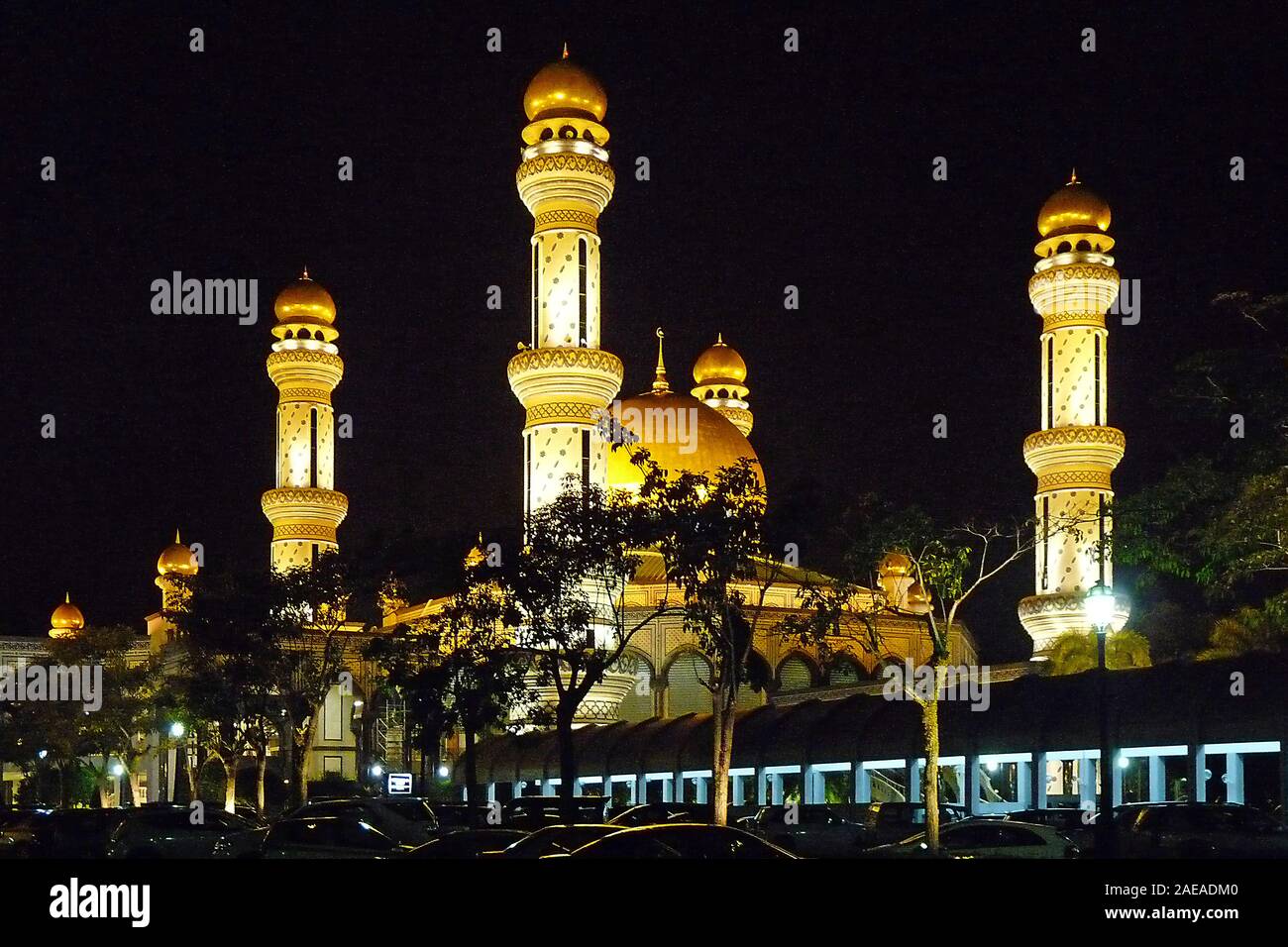 Brunei - Bandar Seri Begawan - Sultan-Omar-Ali-Saifuddin-Moschee Stock ...