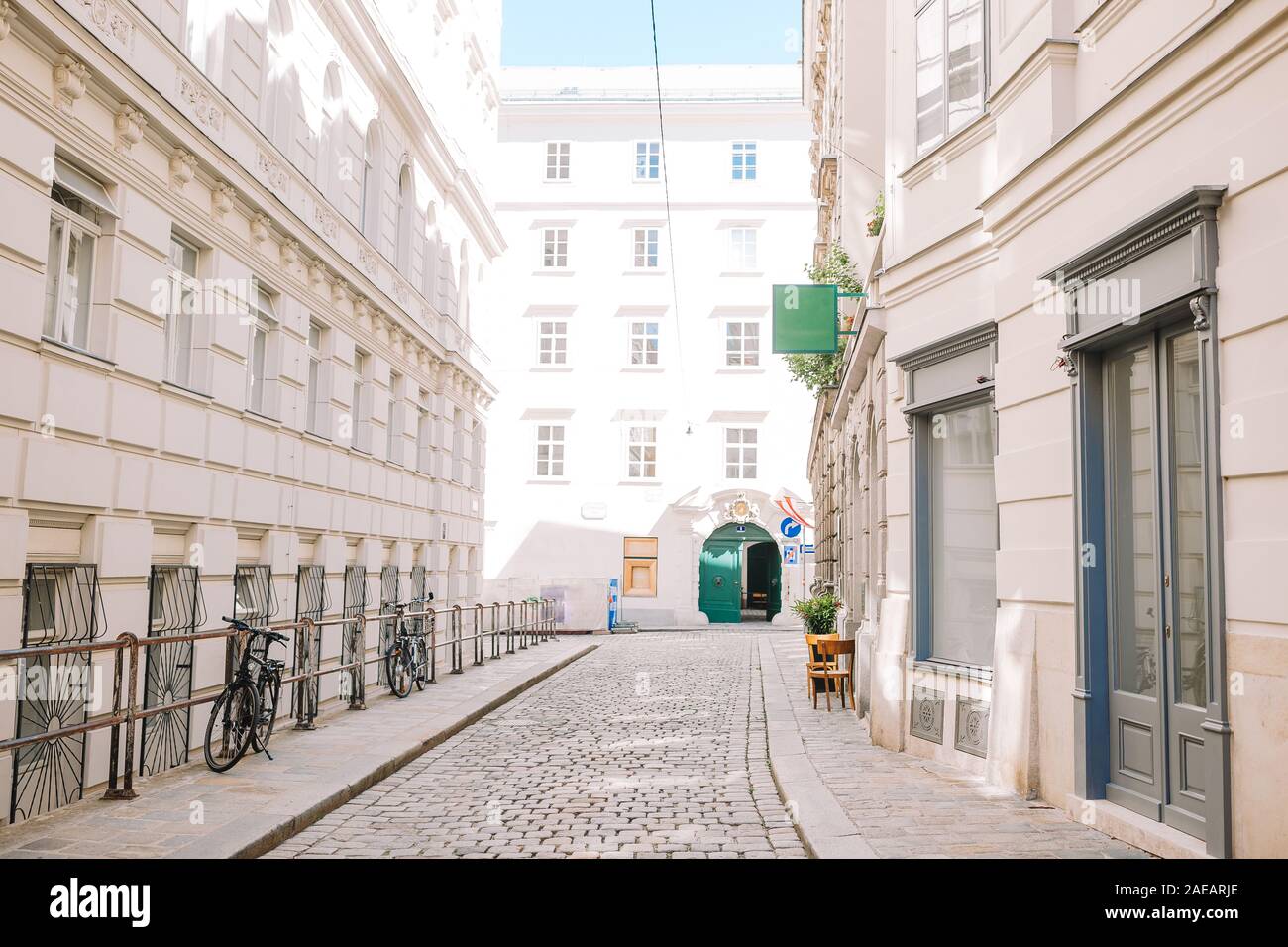 Street plate vienna hi-res stock photography and images - Alamy