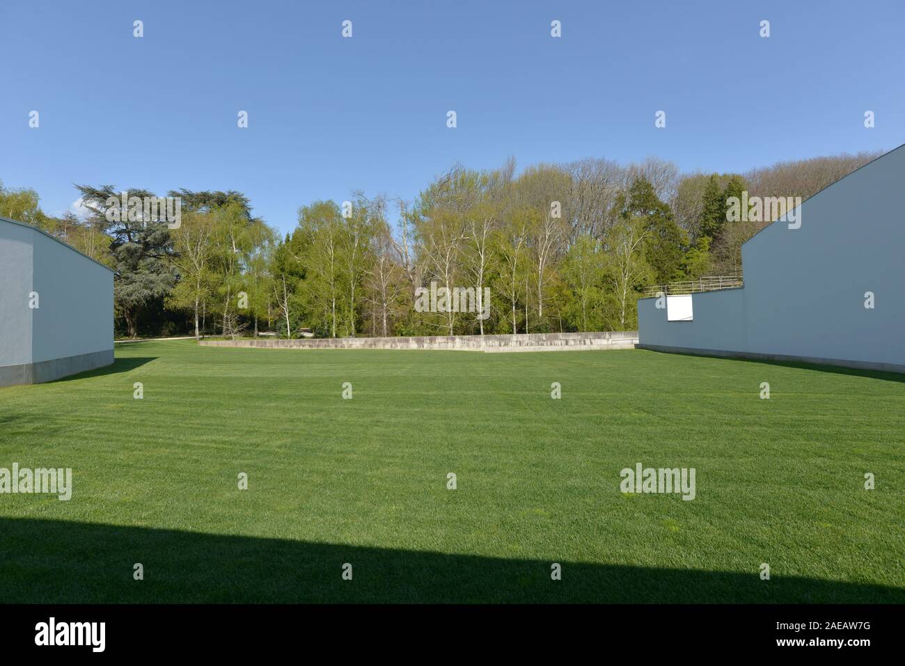 Serralves museum portugal alvaro siza hi-res stock photography and ...