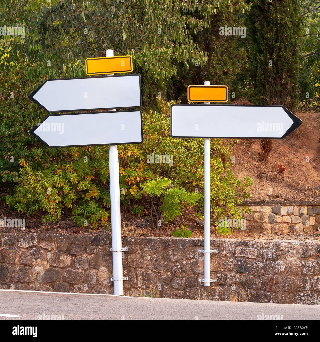 Roadside instructions hi-res stock photography and images - Alamy