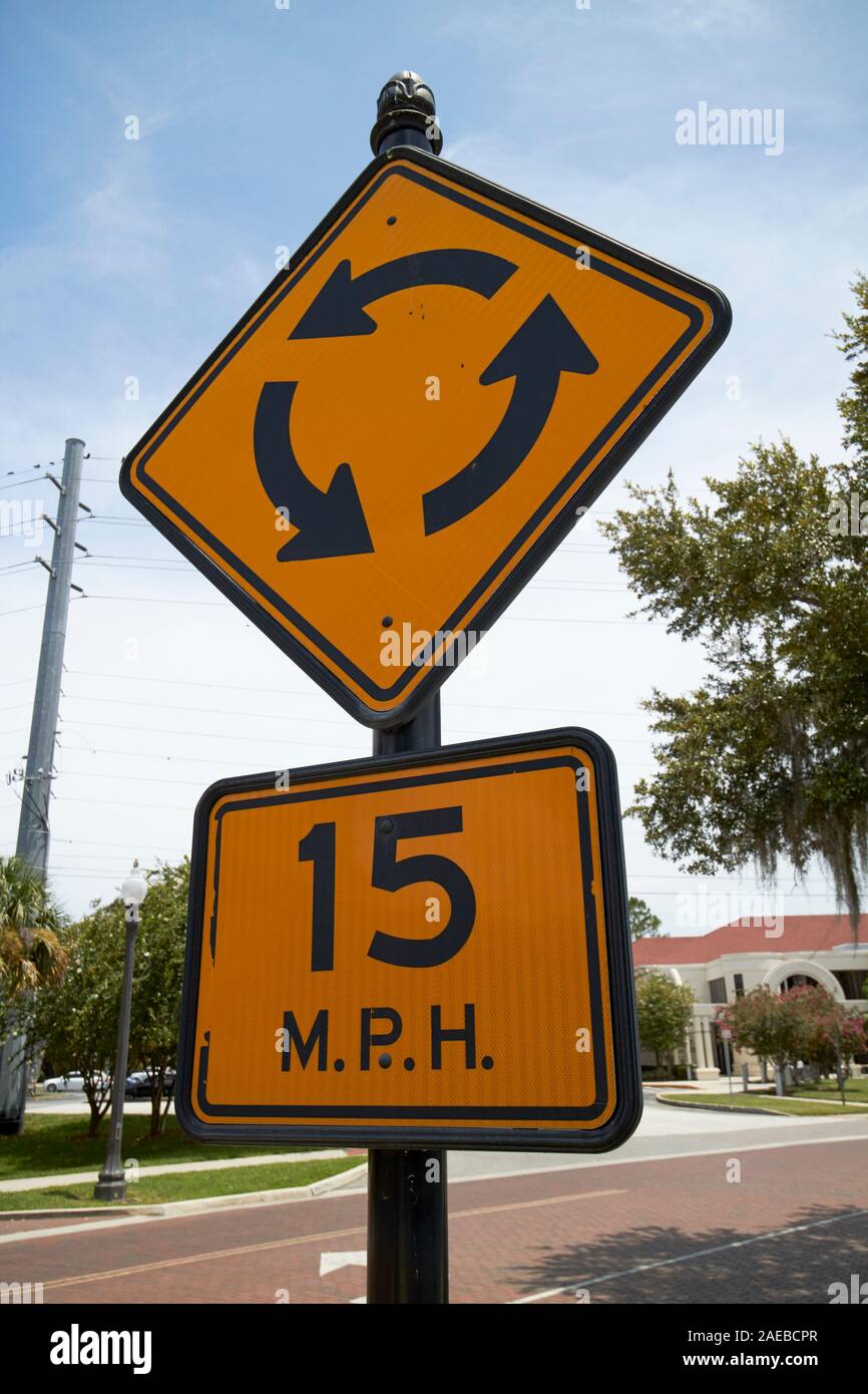approaching roundabout right hand circle 15 mph sign in kissimmee ...