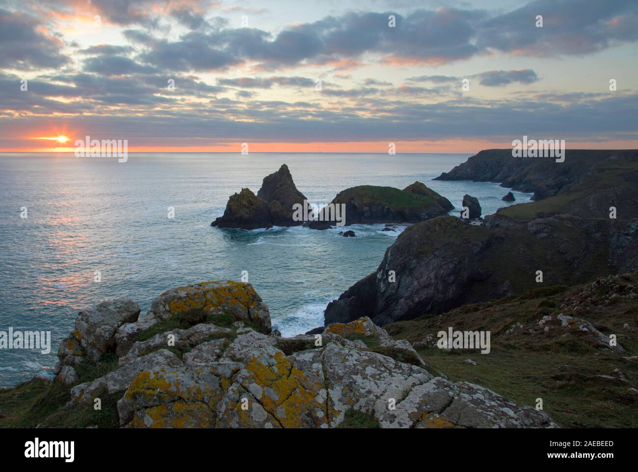 Sunset at Kynance Cove on the Lizard Coast of Cornwall Stock Photo - Alamy