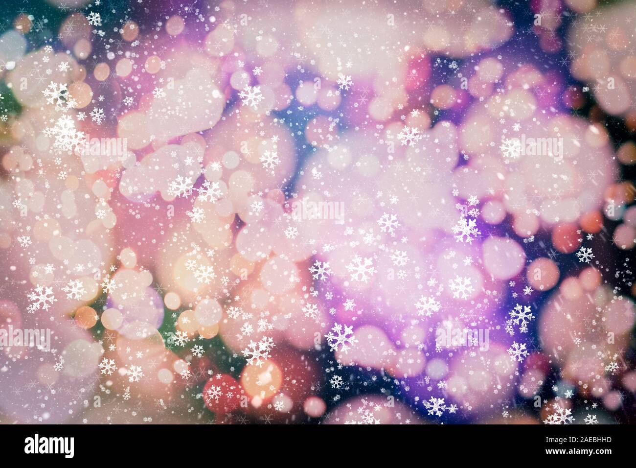 Flying flakes snowfall hi-res stock photography and images - Alamy