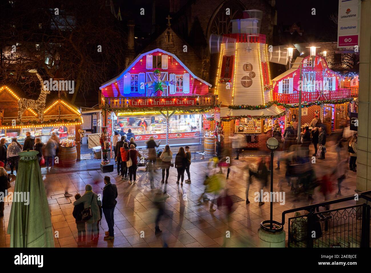 The Cardiff Christmas market, South Wales Stock Photo - Alamy