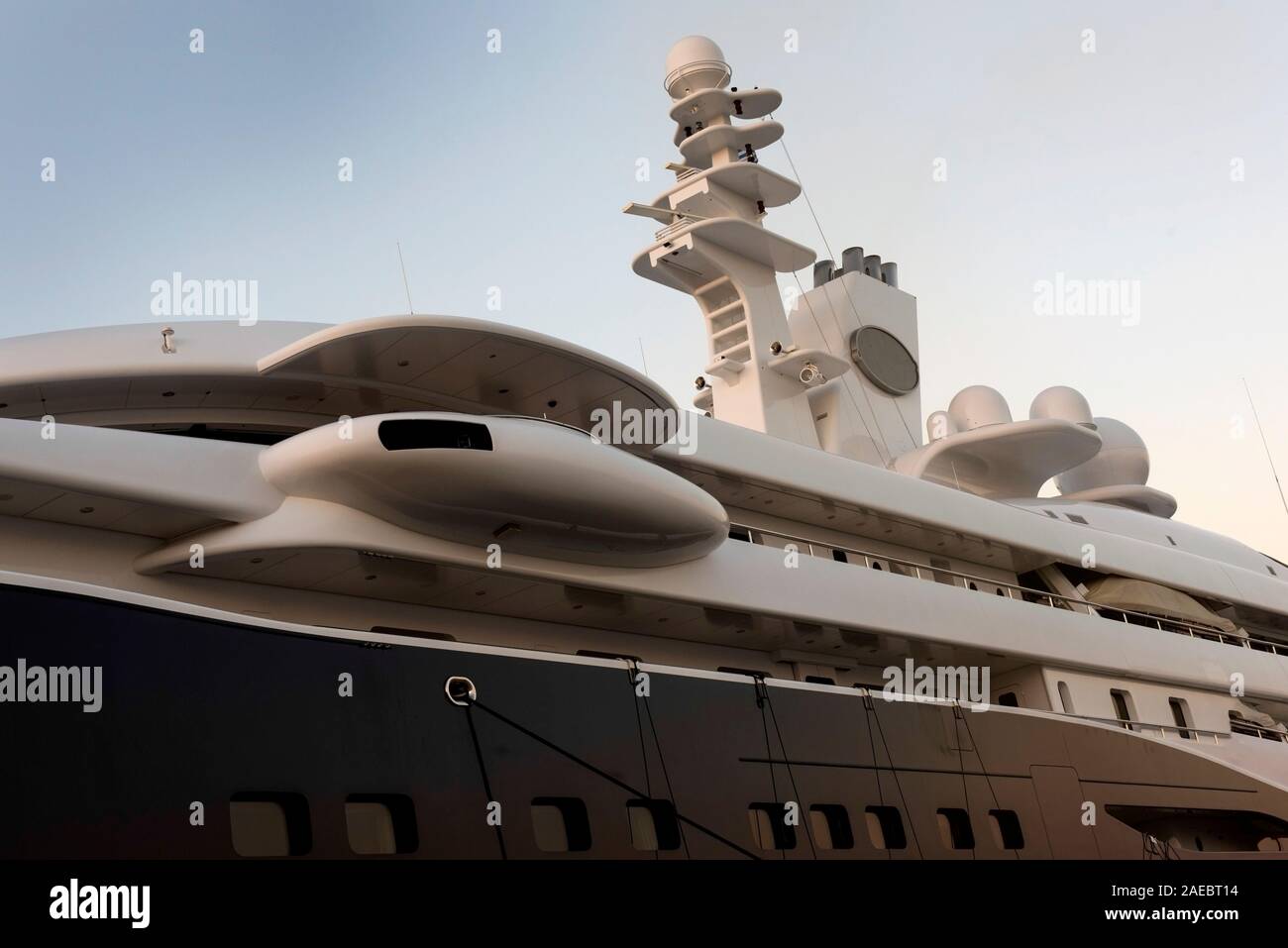 Radar,communication and Navigation system tower on a luxurious yachts ...