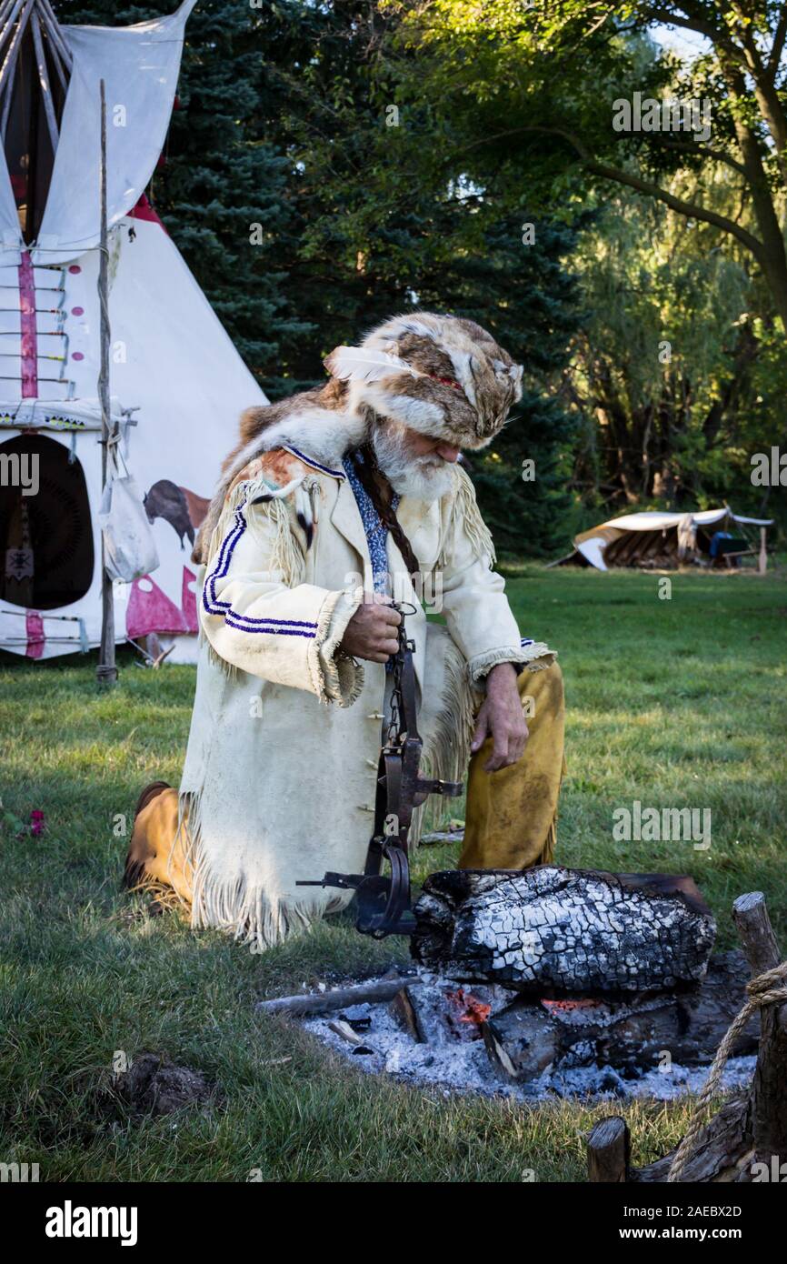 Native american fur trapper hi-res stock photography and images - Alamy