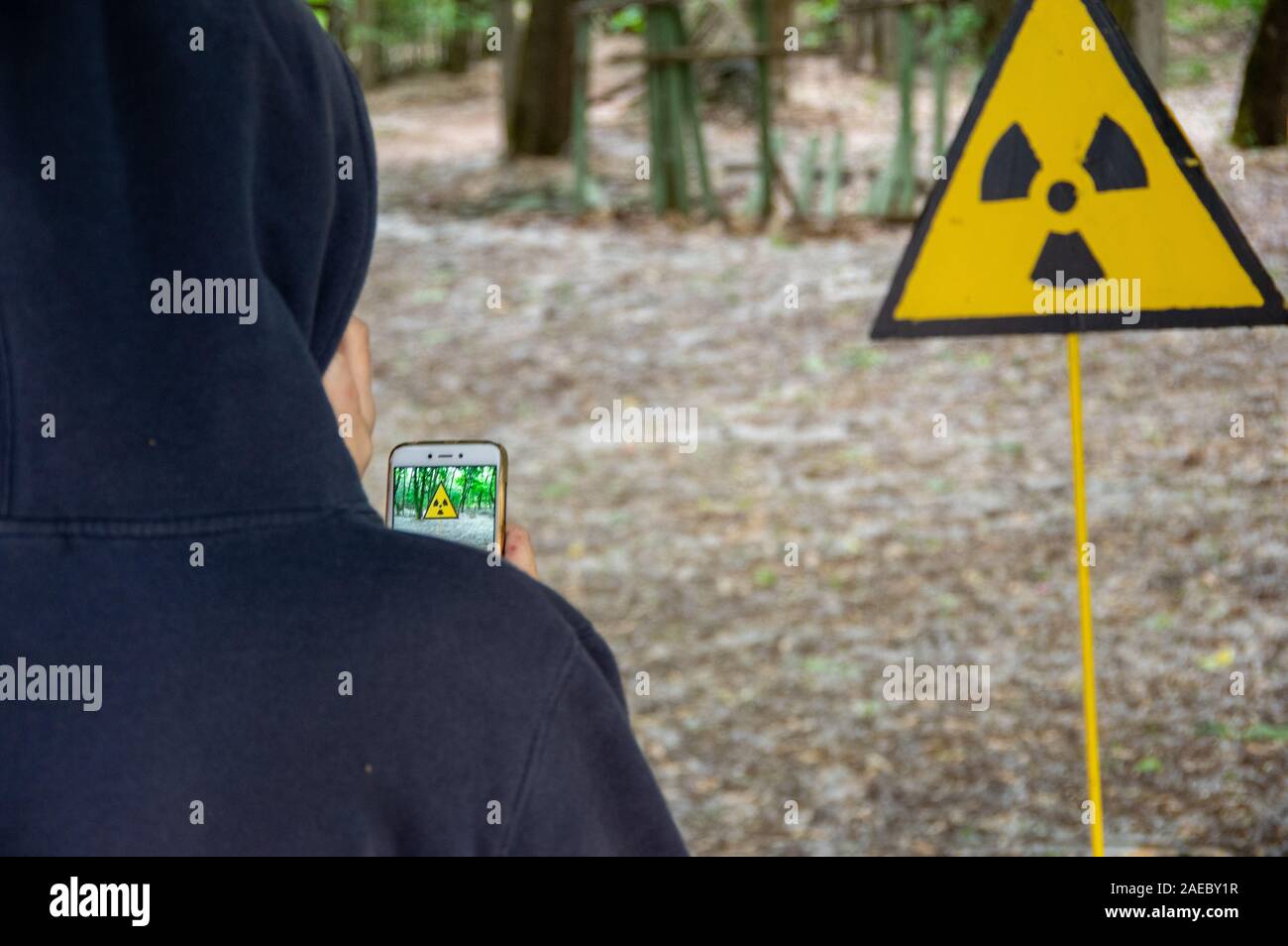 Radioactive sign hi-res stock photography and images - Alamy
