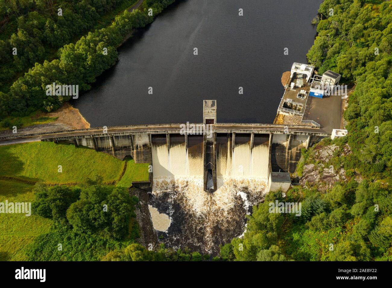 Shin hydro electric scheme dam hi-res stock photography and images - Alamy