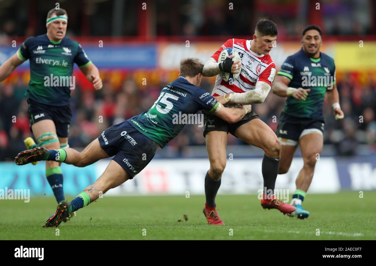 Gloucester's Louis Rees-Zammit is tackled by Connacht's John Porch ...