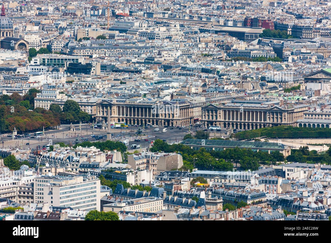 Place paris aerial hi-res stock photography and images - Alamy