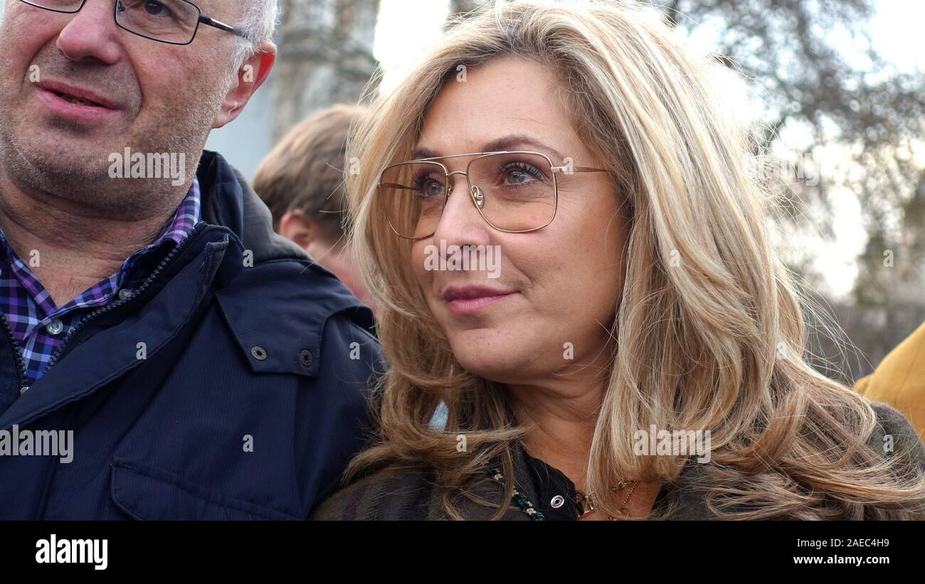 London, UK. 8th December 2018. Actress Tracy Ann Oberman speaks to a ...