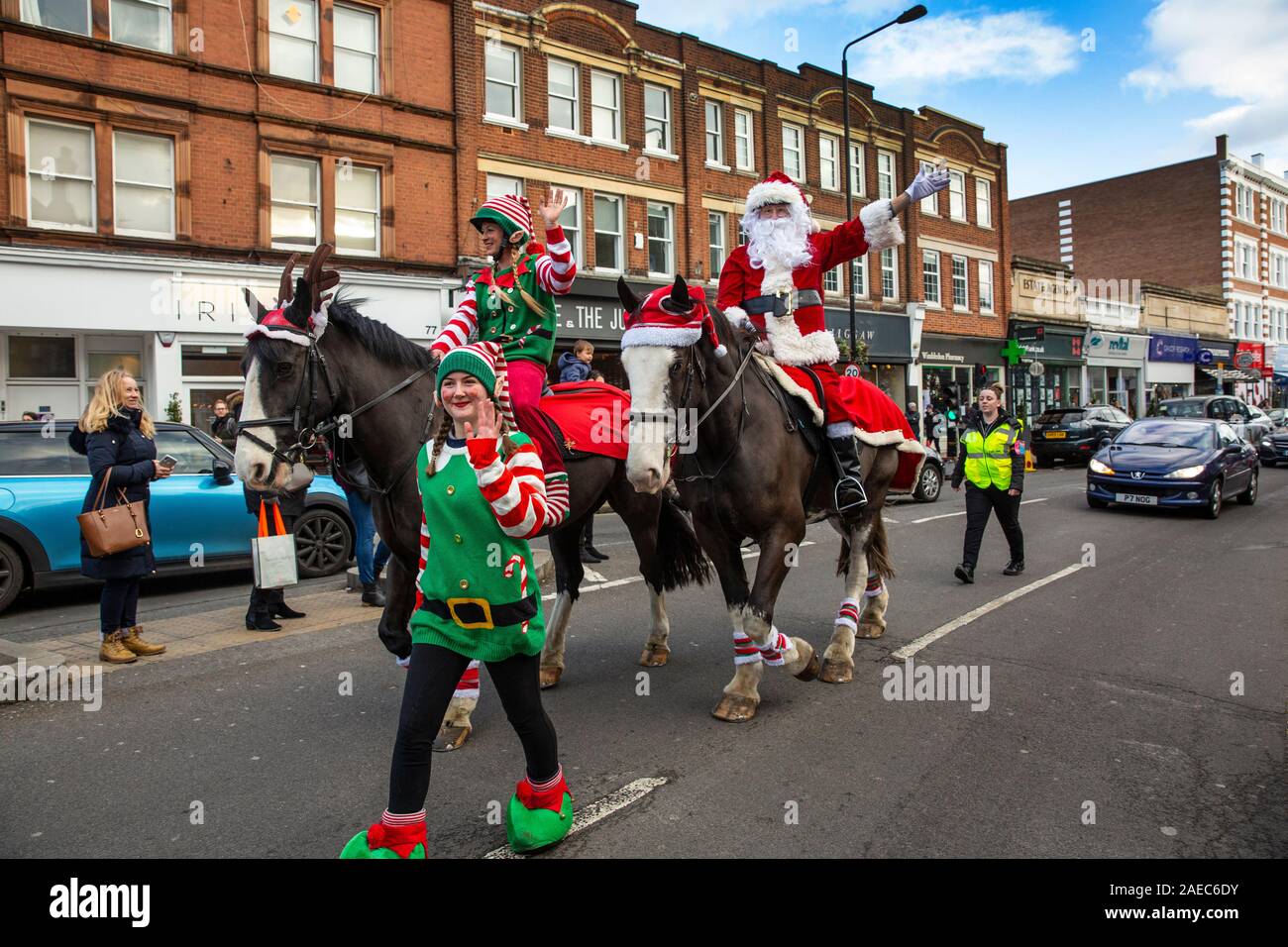 Christmas in the village hi-res stock photography and images - Alamy