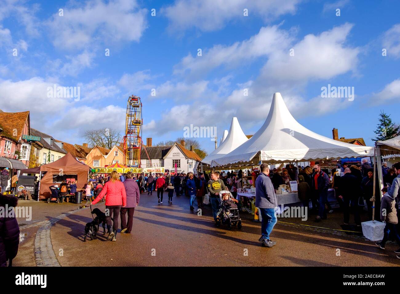 Market square lavenham suffolk hi-res stock photography and images - Alamy