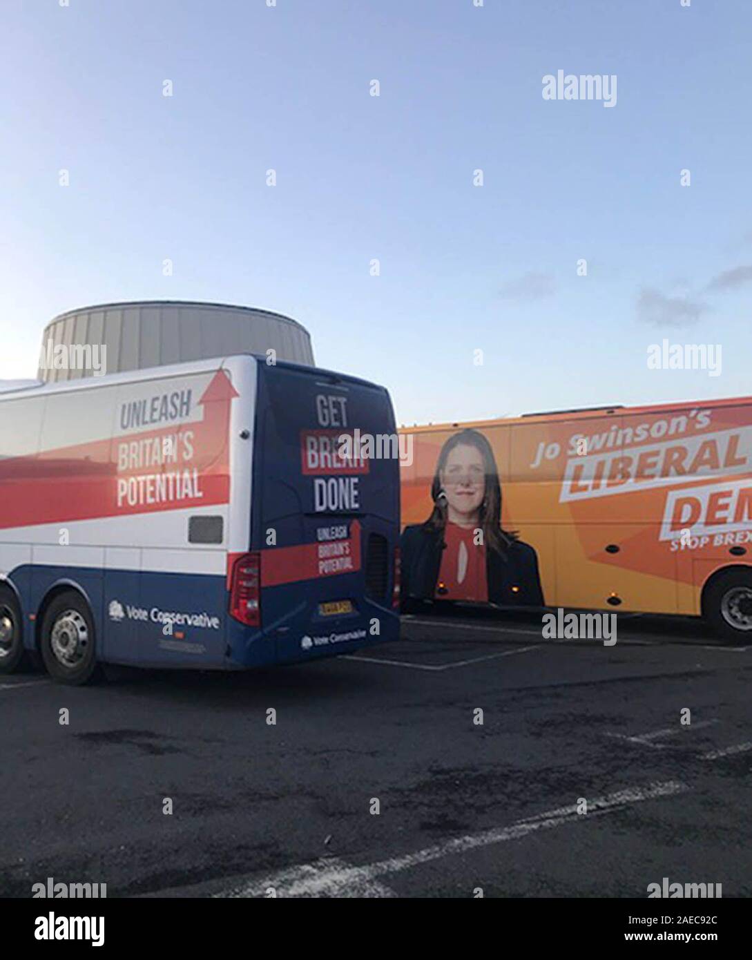 Coach uk motorway hi-res stock photography and images - Alamy