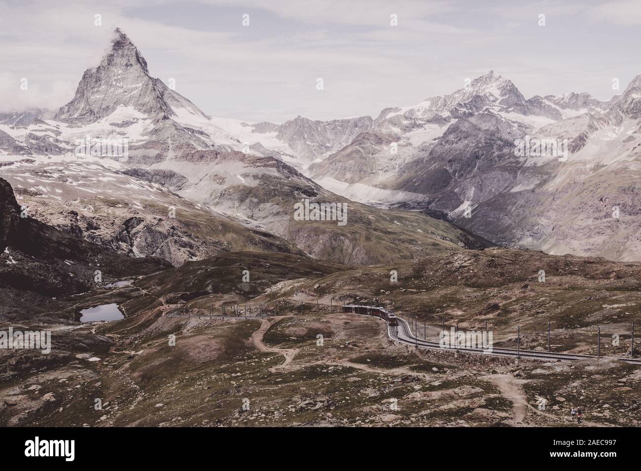 View closeup Matterhorn mountain, scene in national park Zermatt ...