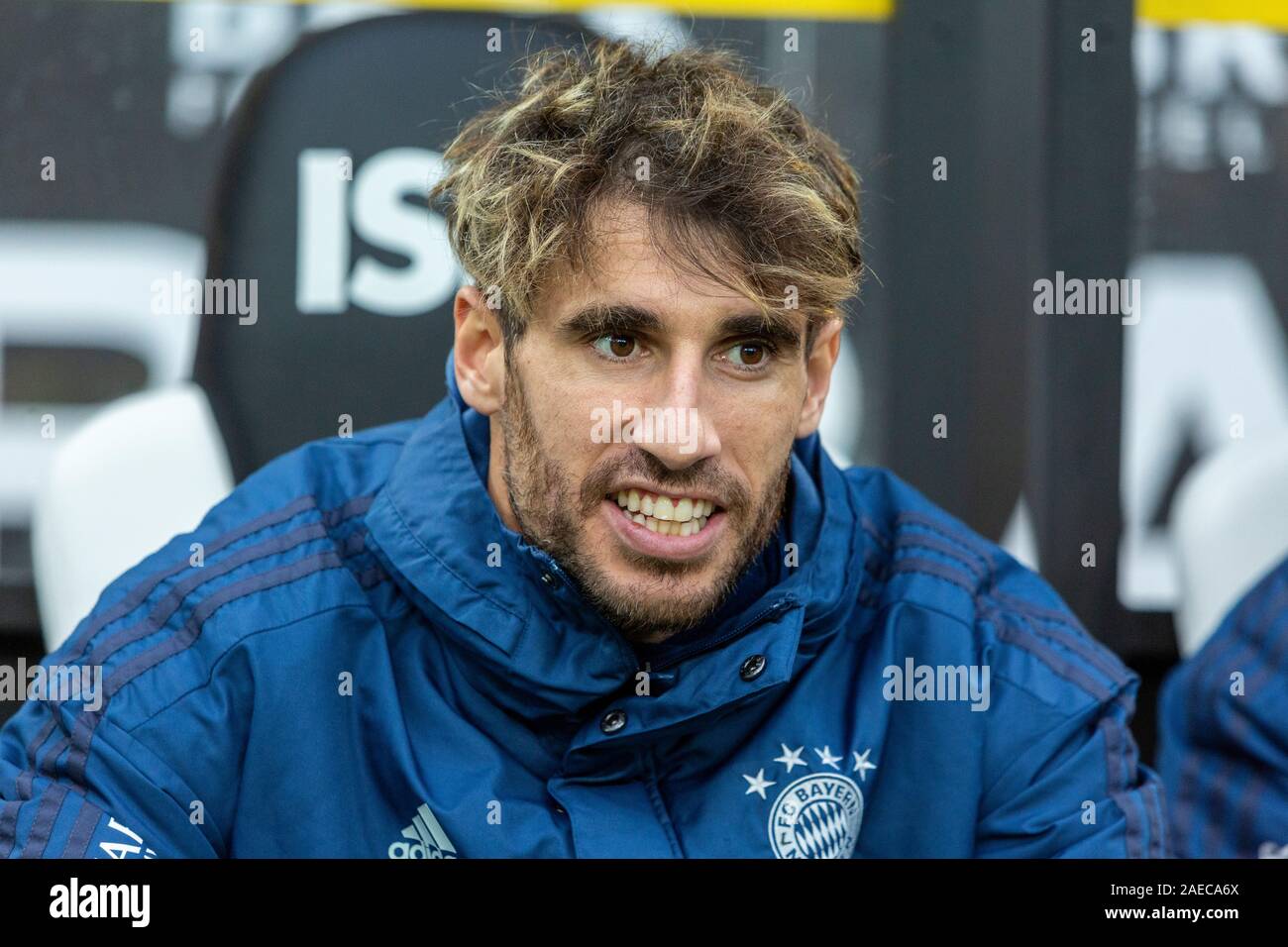 Football bench stadium hi-res stock photography and images - Alamy