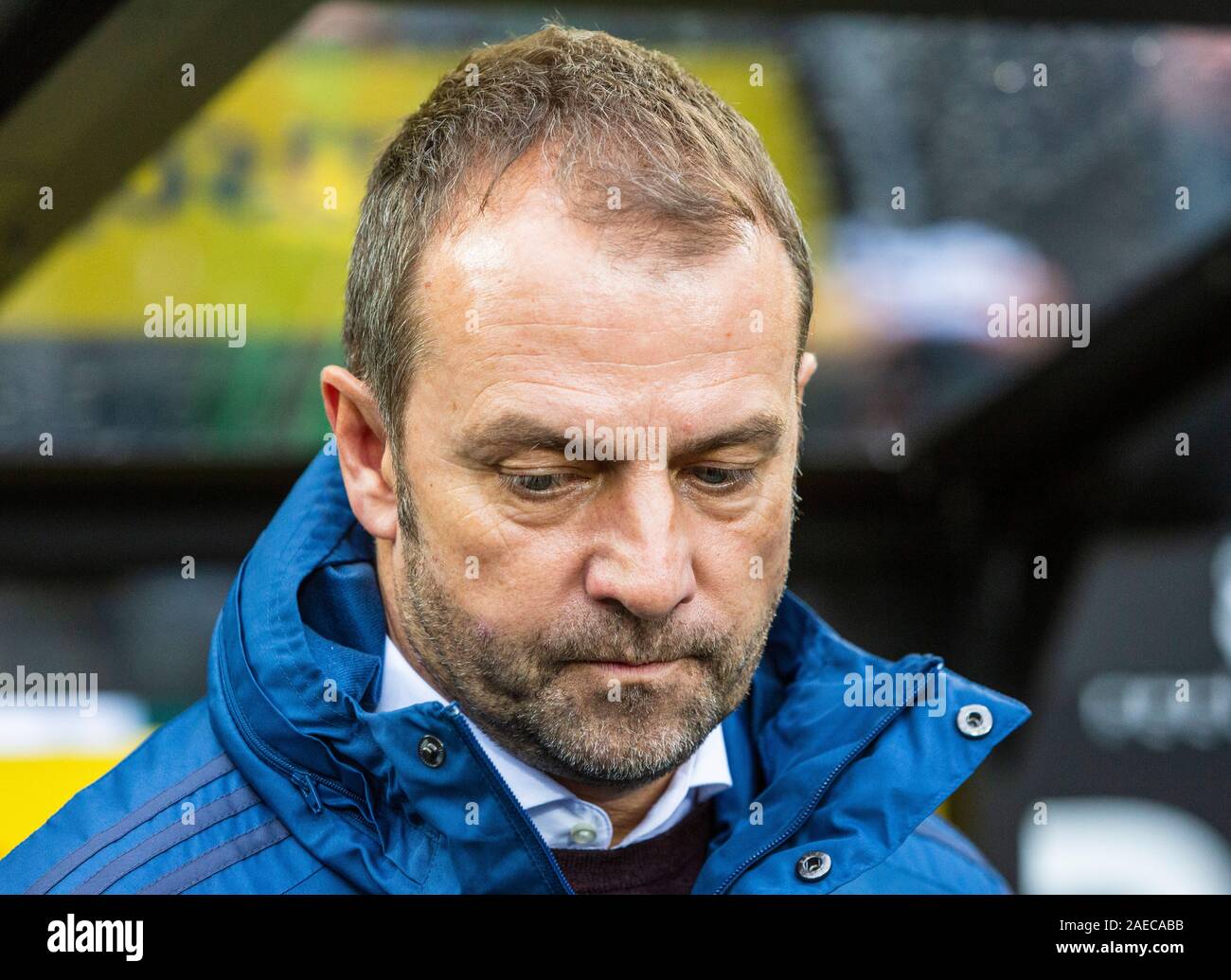 Coach fc bayern munich head hi-res stock photography and images - Alamy