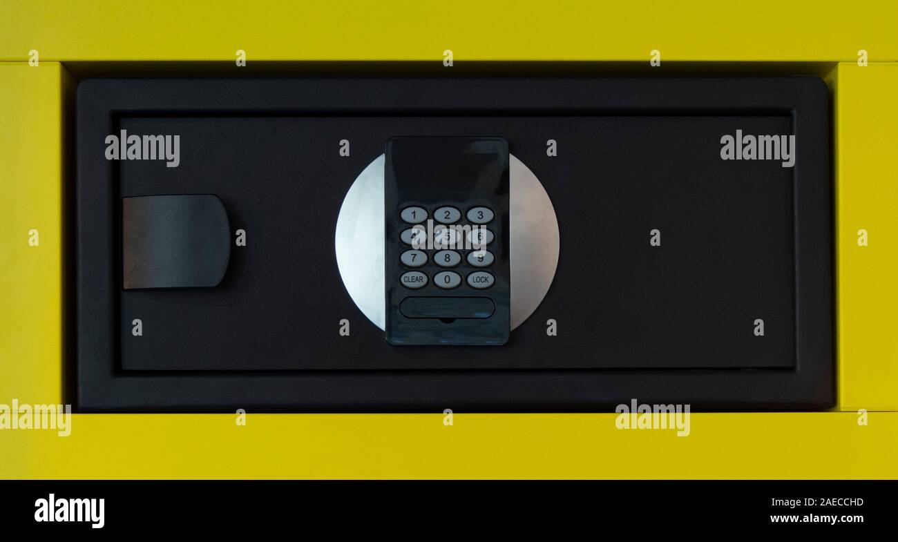 Close-up on an electronic safe with a numeric keypad Stock Photo - Alamy