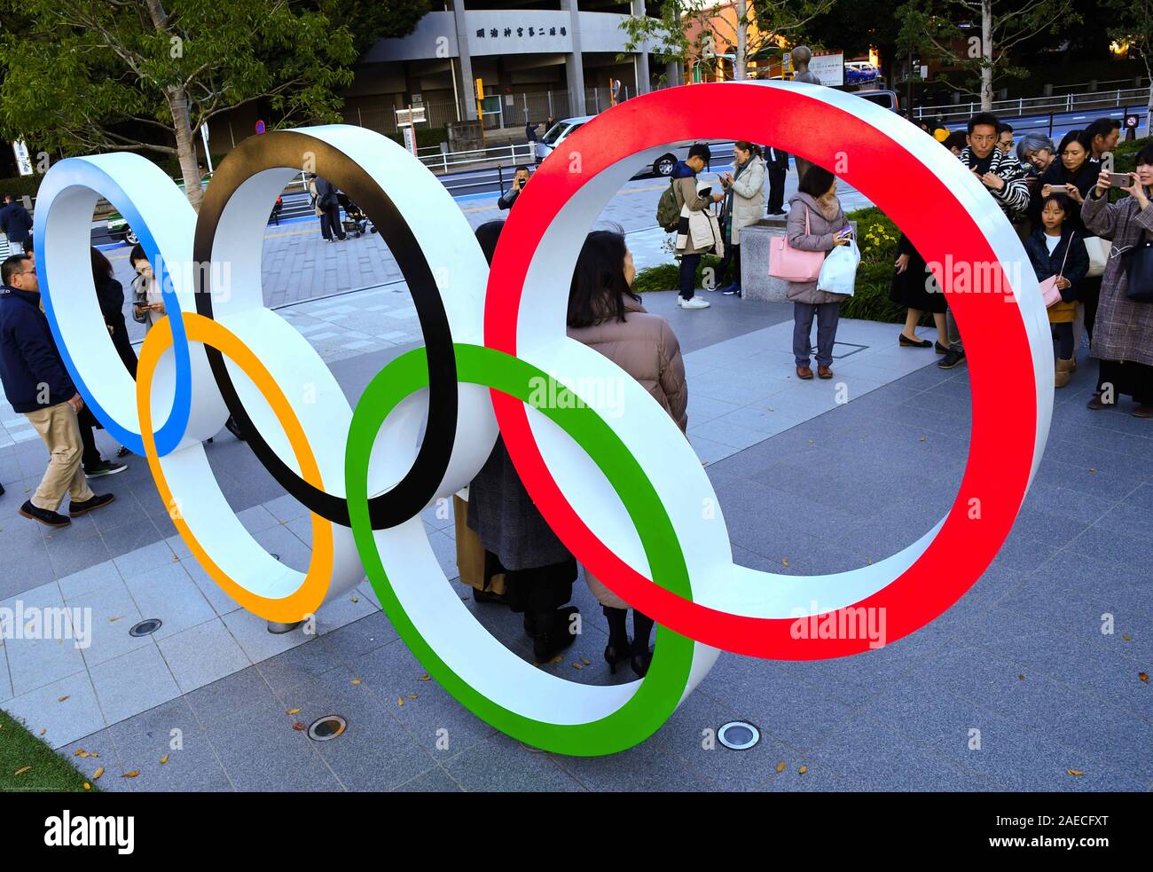 Tokyo, Japan. 8th Dec, 2019. The iconic olympic symbol can be seen near ...