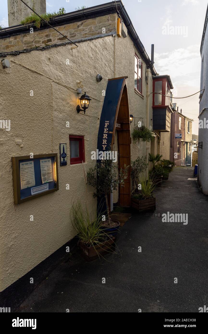 The Ferry Inn, Salcombe, Devon Stock Photo - Alamy