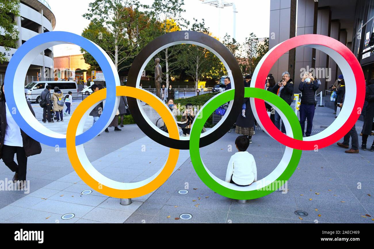 Tokyo, Japan. 8th Dec, 2019. The iconic olympic symbol can be seen near ...
