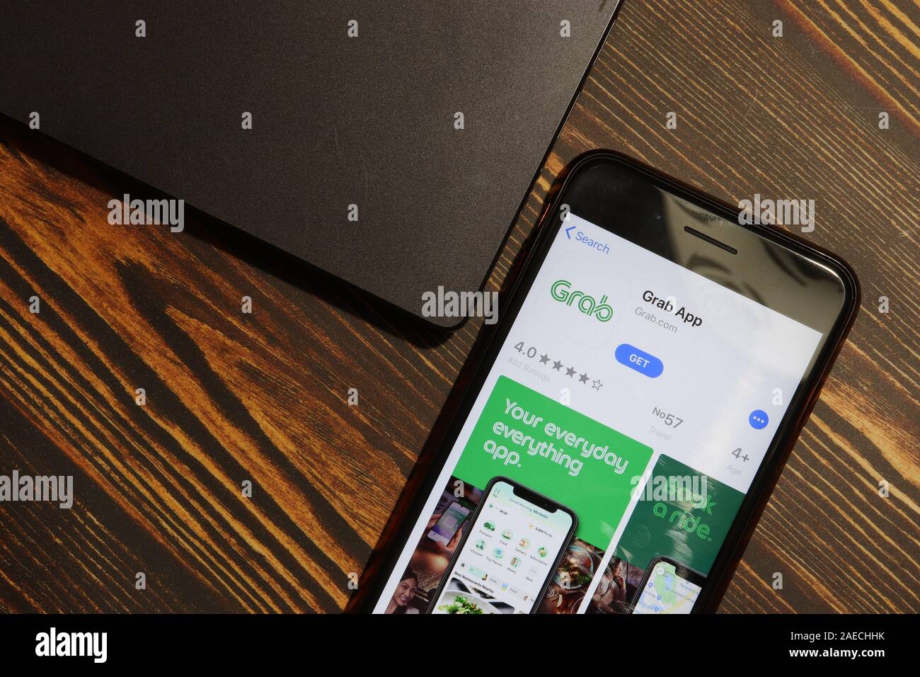 Los Angeles, California, USA - 3 December 2019: Grab App Logo on phone ...