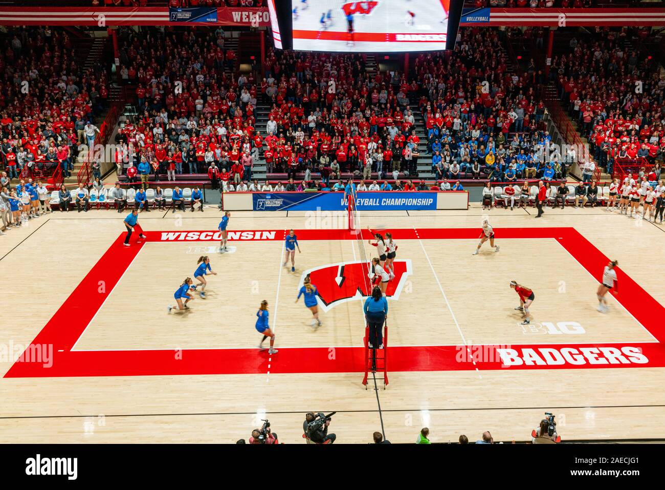 Izzy ashburn hi-res stock photography and images - Alamy