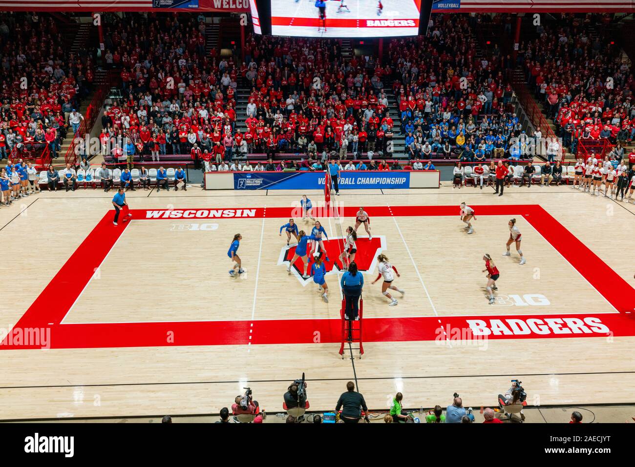 Izzy ashburn hi-res stock photography and images - Alamy