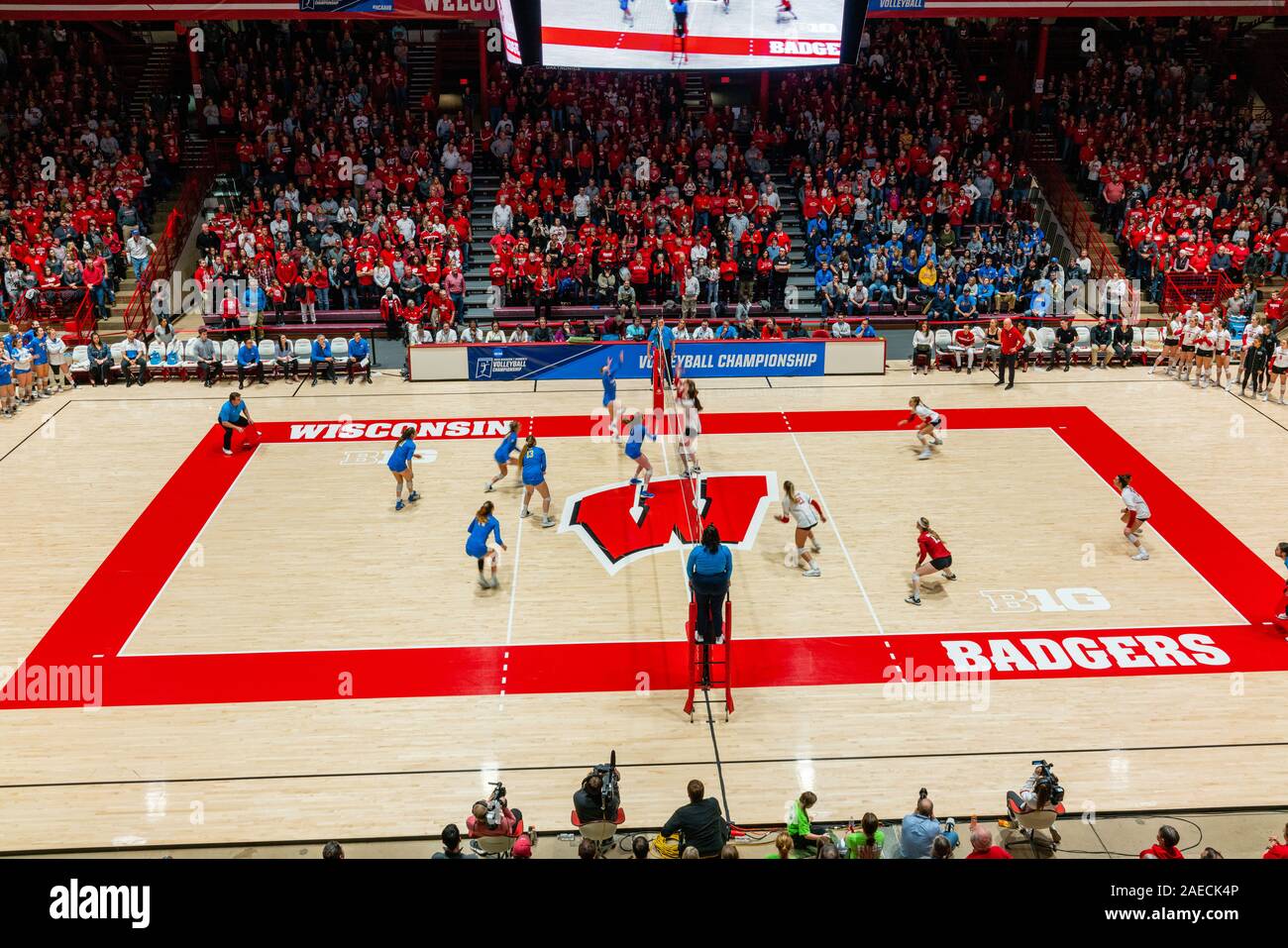 Izzy ashburn hi-res stock photography and images - Alamy