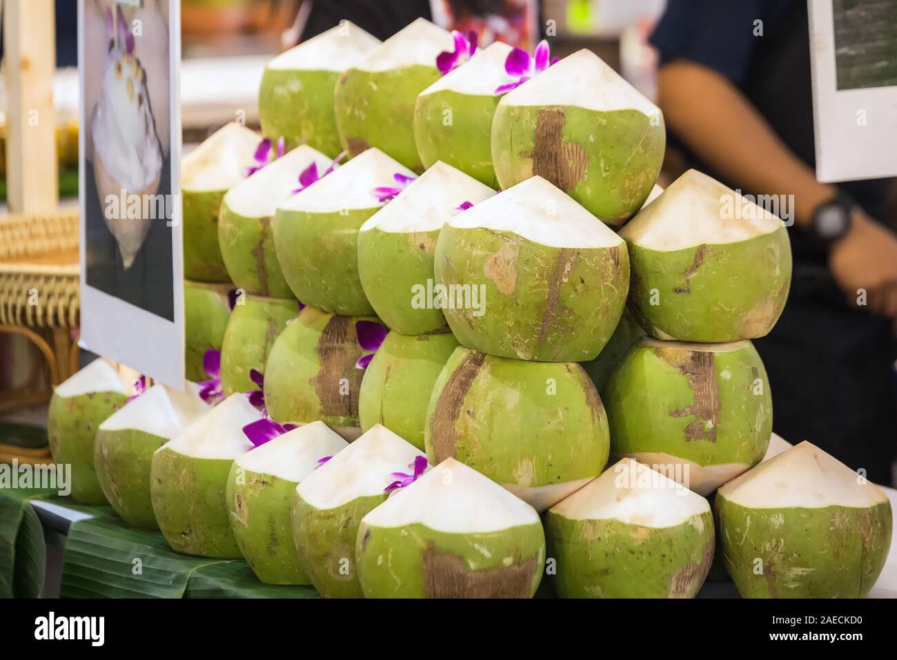 Coconuts bangkok thailand hi-res stock photography and images - Alamy