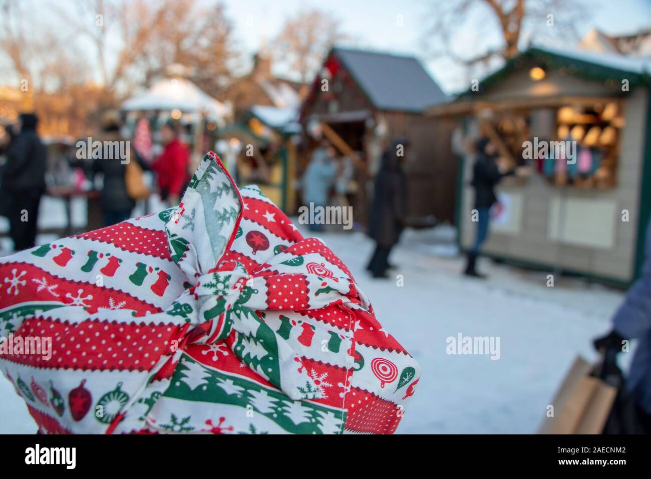 Zero Waste Reusable Fabric Wrapping Gift with Christmas Market in ...