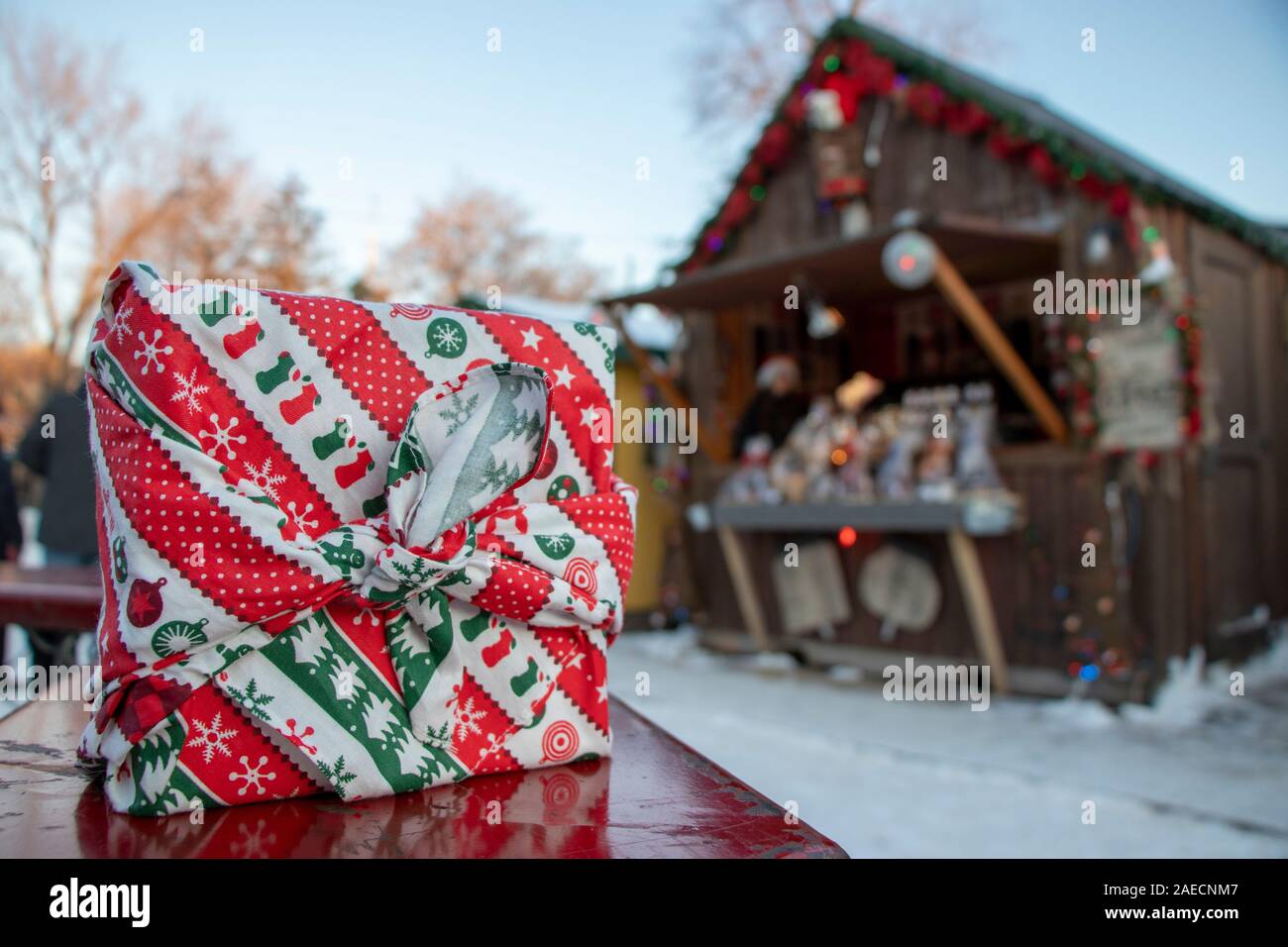 Zero Waste Reusable Fabric Wrapping Gift with Christmas Market in ...