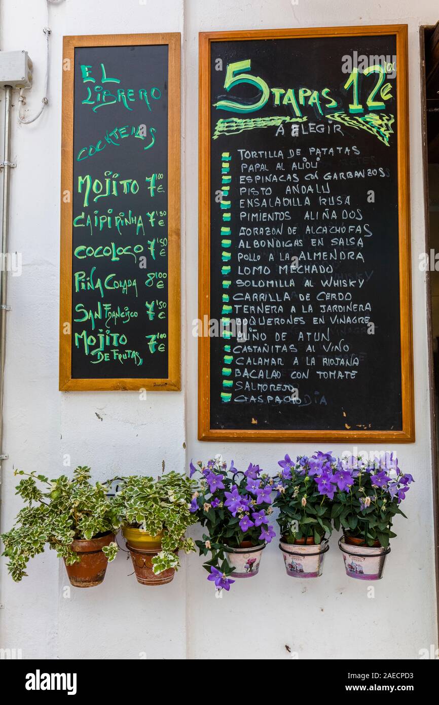 Restaurant menu board hi-res stock photography and images - Alamy