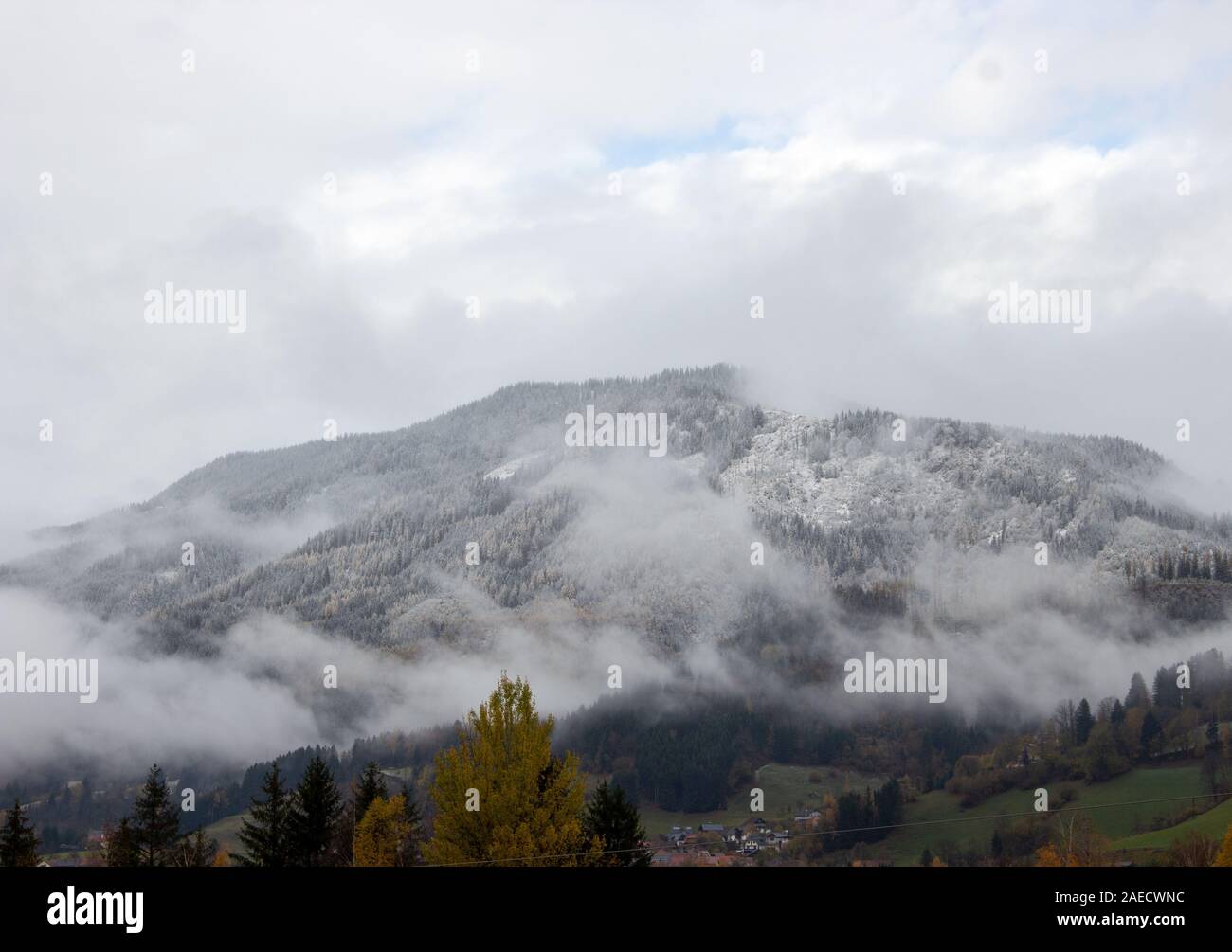 Fog border hi-res stock photography and images - Alamy