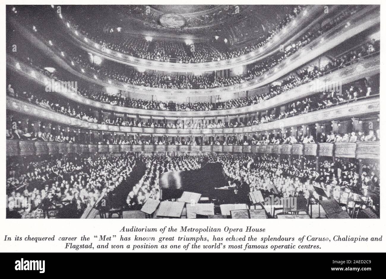 Auditorium of the Metropolitan Opera House 1940s Stock Photo - Alamy