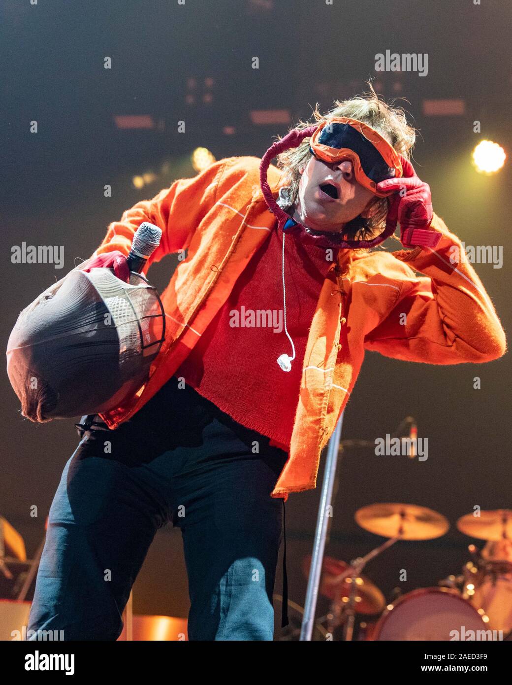 December 7, 2019, Anaheim, California, U.S: MATT SHULTZ of Cage the ...