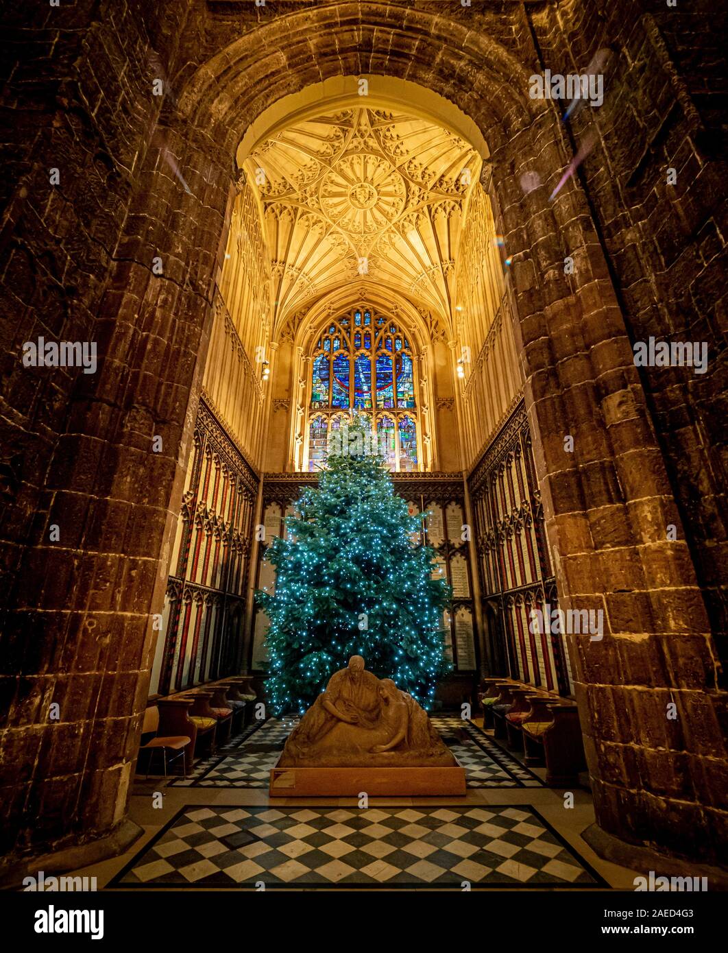 Manchester Cathedral interior Stock Photo - Alamy