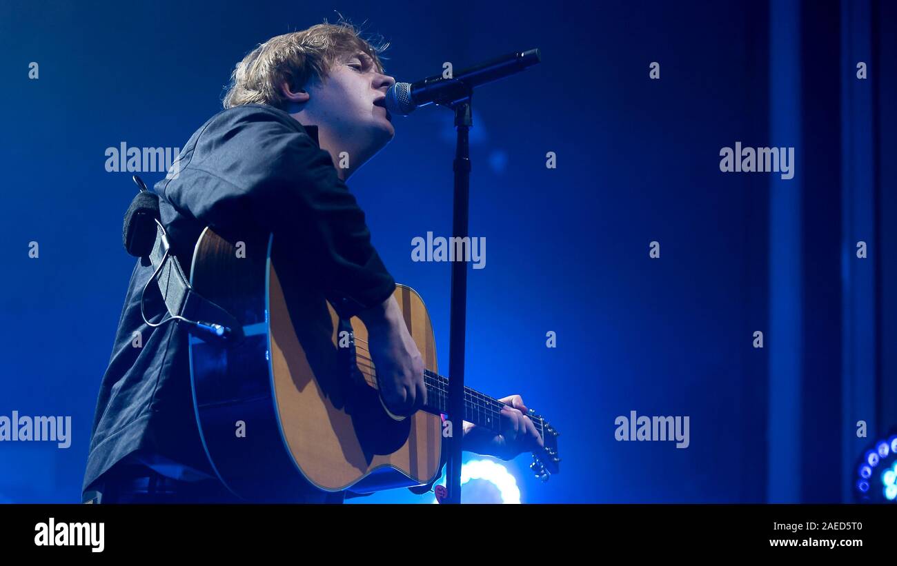 Lewis capaldi glasgow hi-res stock photography and images - Alamy