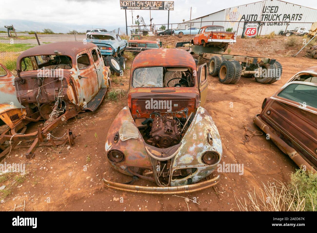 rusty classic vintage American cars on historic Route 66 USA Stock ...