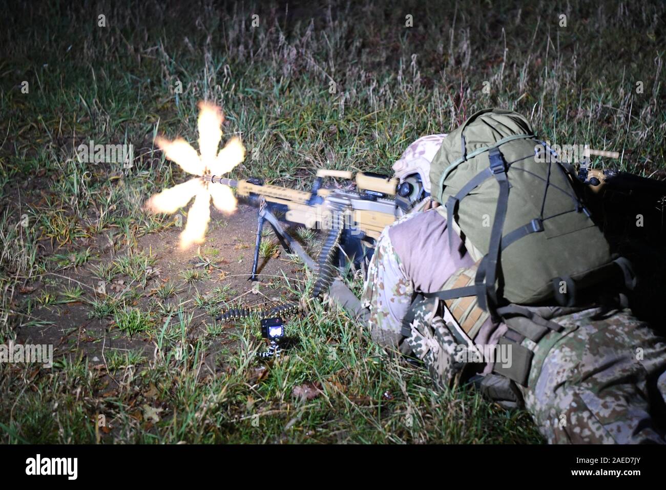 19 November 2019, Schleswig-Holstein, Eckernförde: A combat swimmer of ...