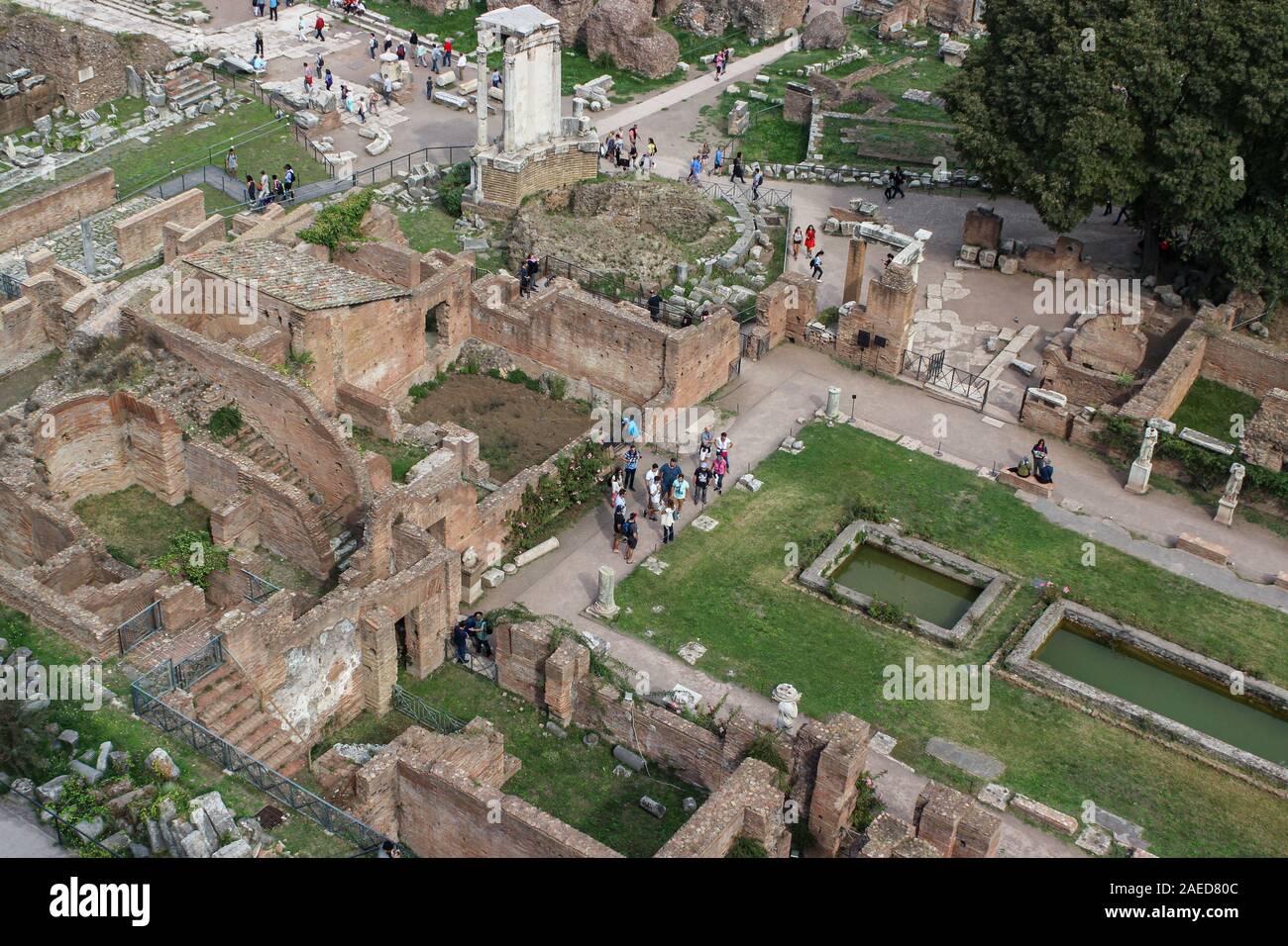 Ancient roman ruins aerial hi-res stock photography and images - Alamy