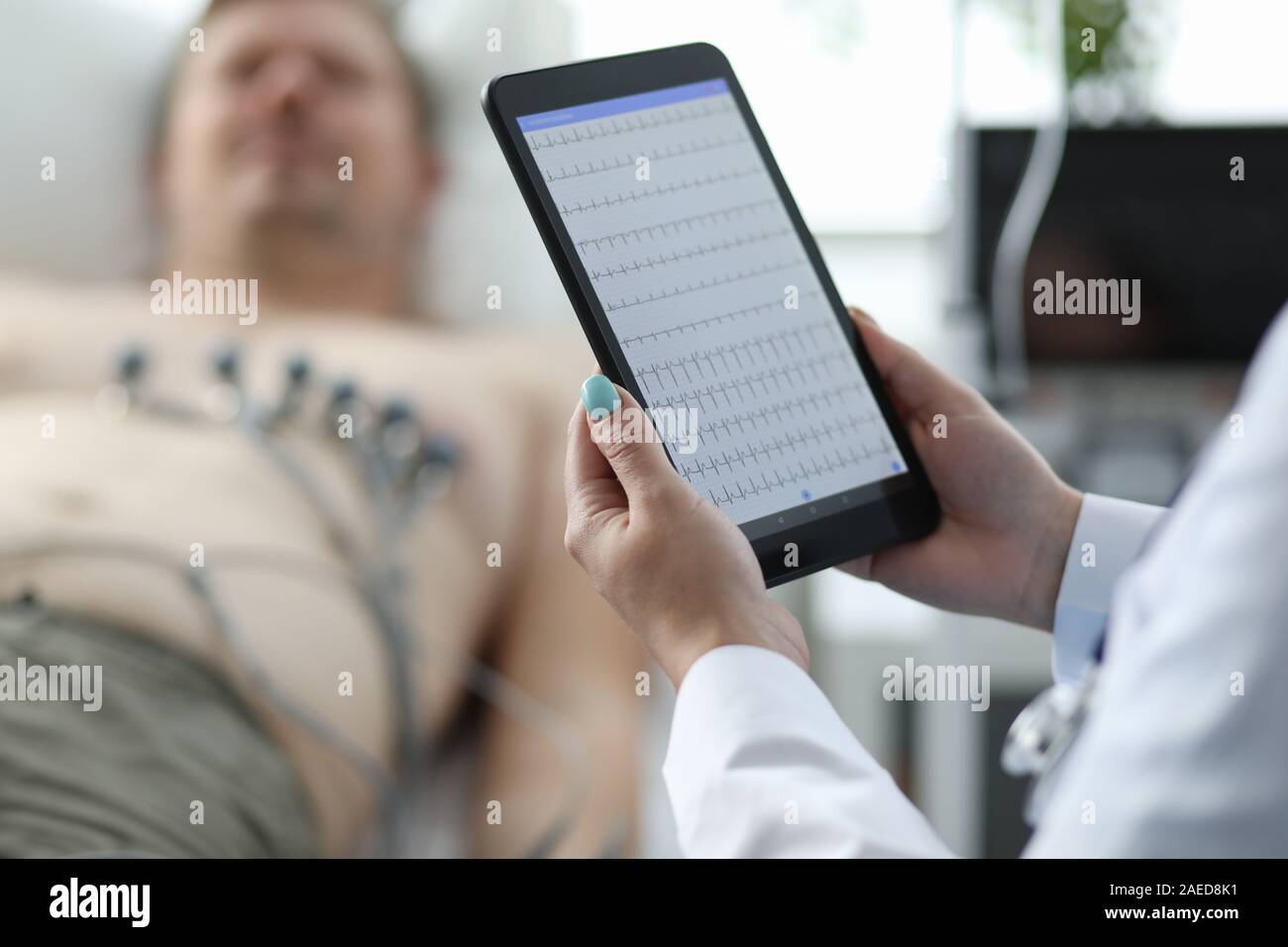 Medic applying hi-res stock photography and images - Alamy