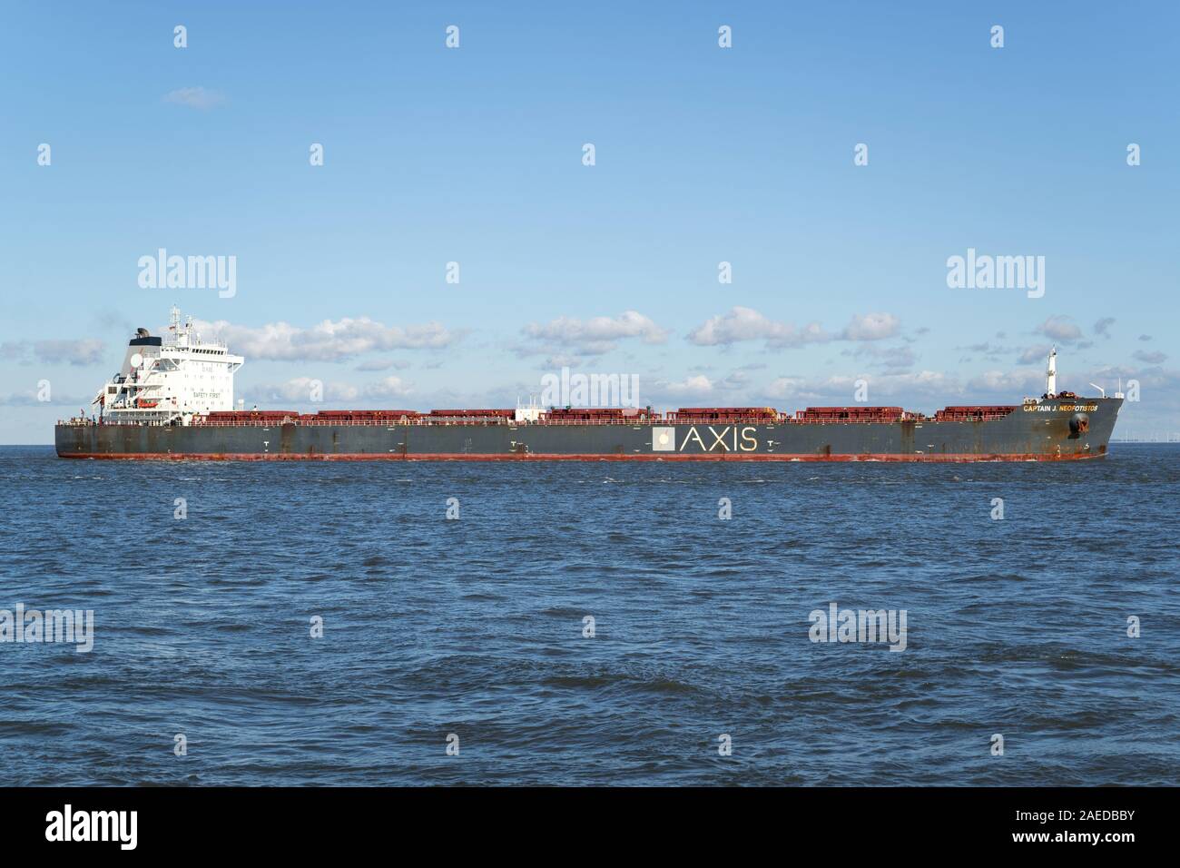 AXIS bulk carrier CAPTAIN J. NEOFOTISTOS on the river Elbe Stock Photo ...