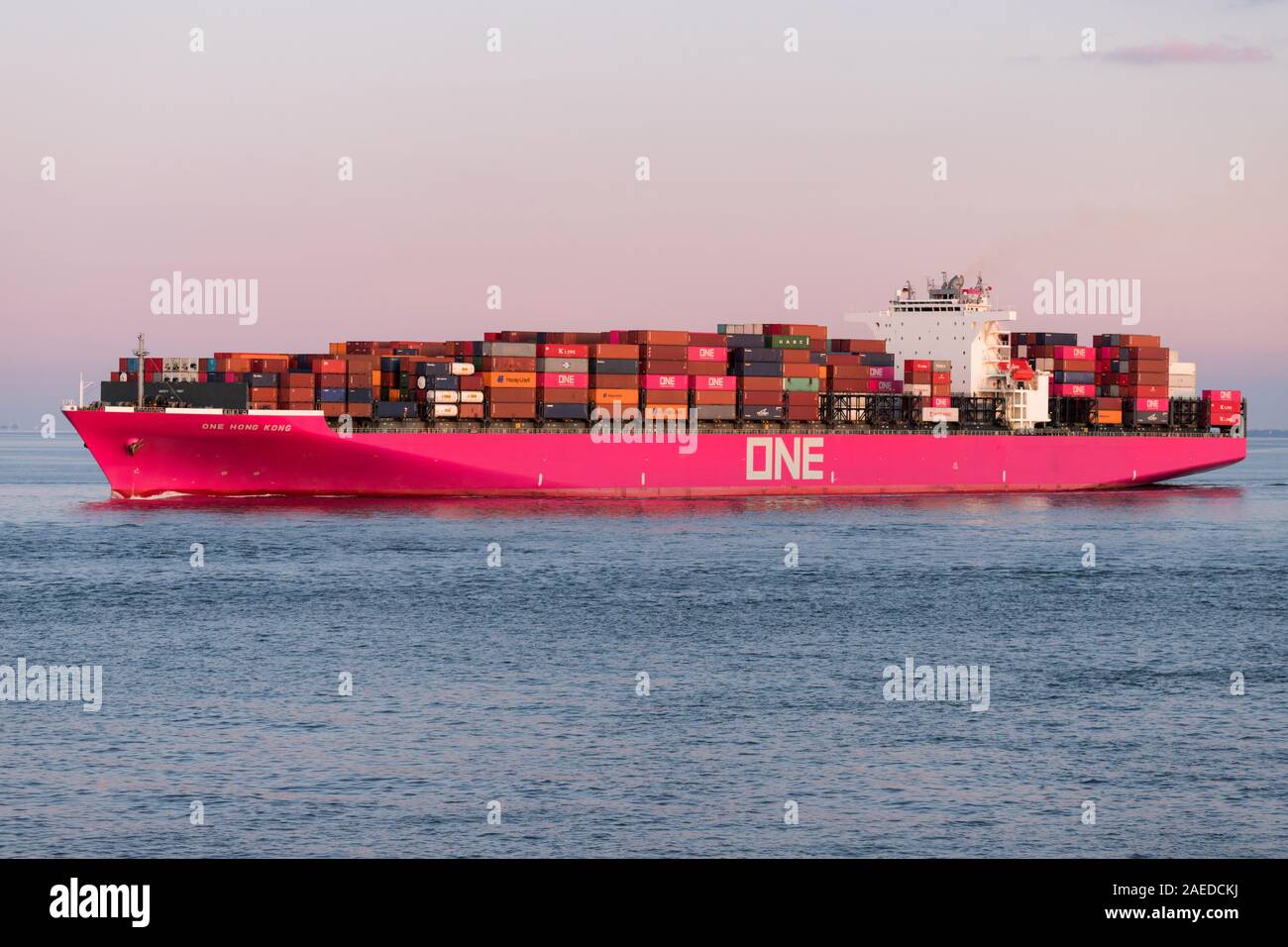 Container ship ONE HONG KONG on the river Elbe Stock Photo - Alamy