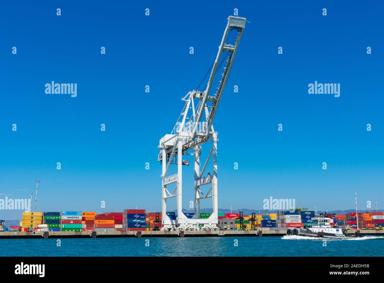 View of Oakland International Container Terminal from the harbor ...