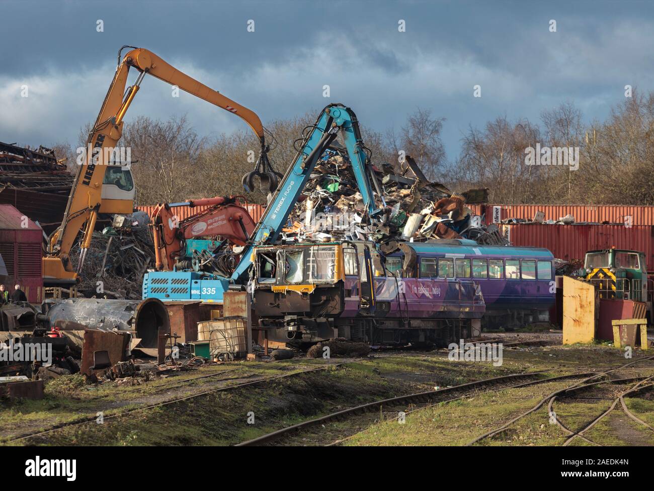 Former Arriva Northern rail class 142 pacer train 142005 being scrapped ...