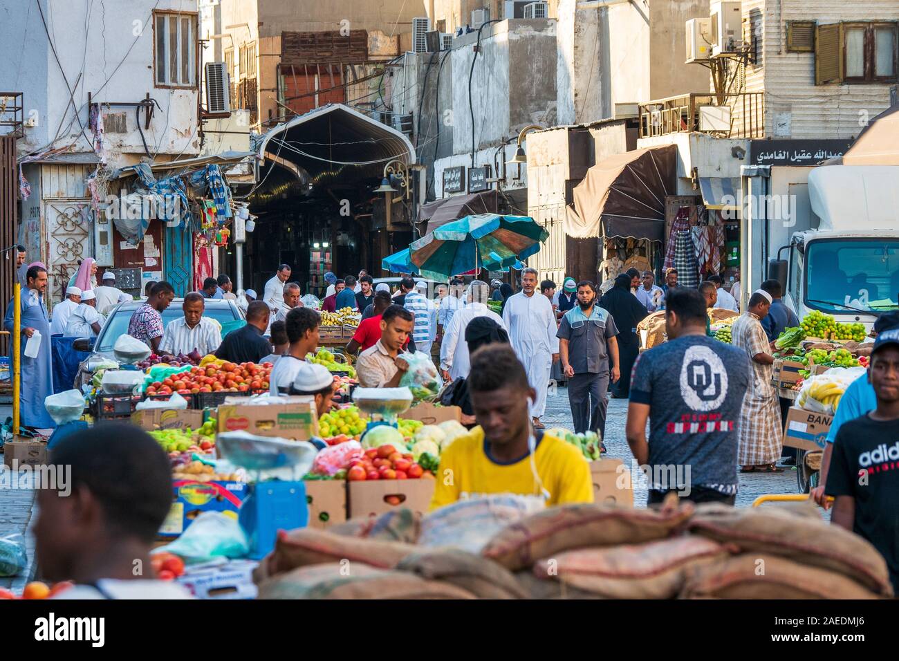 Saudi arabia fruit market hi-res stock photography and images - Alamy
